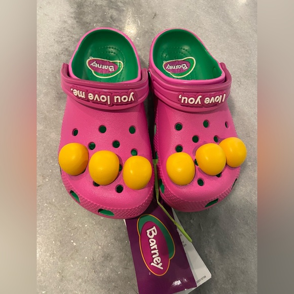 CROCS | Shoes | Nwt Crocs Barney The Dinosaur Kids Size C3 Limited ...